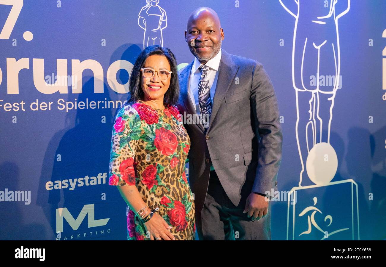 20231009 27. Bruno-Gala WIEN, OESTERREICH - 09. OKTOBER: Musiker George ...