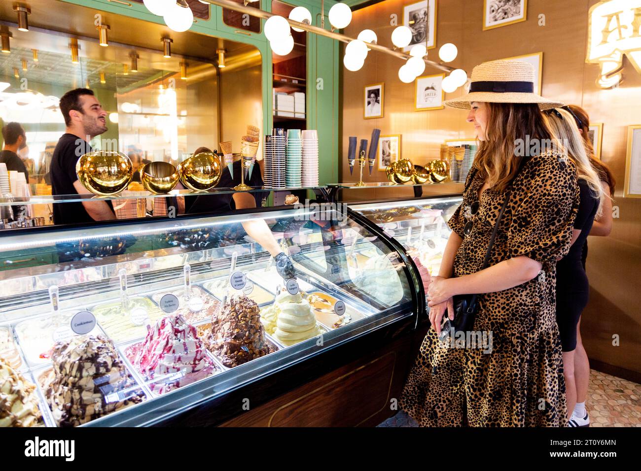 Interior of Italian gelato shop Anita Gelato in Covent Garden, London ...