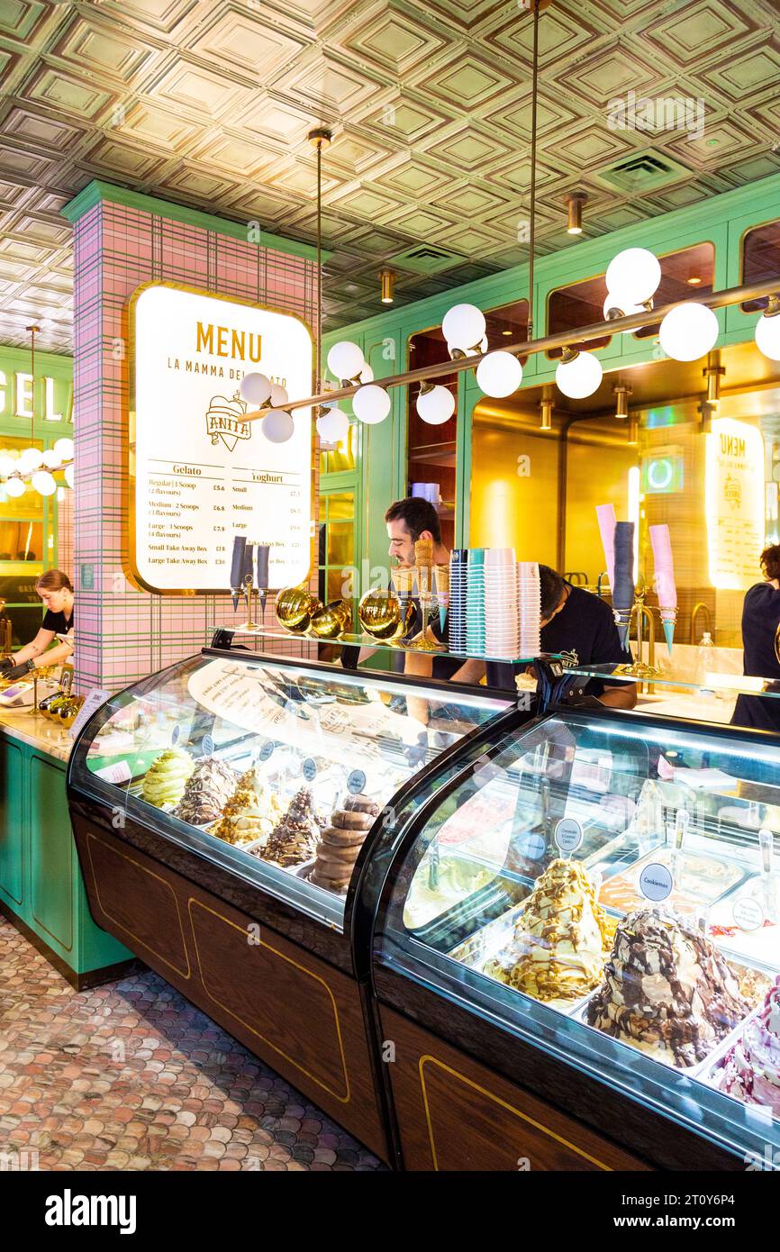 Gelato ice cream shop hi-res stock photography and images - Alamy