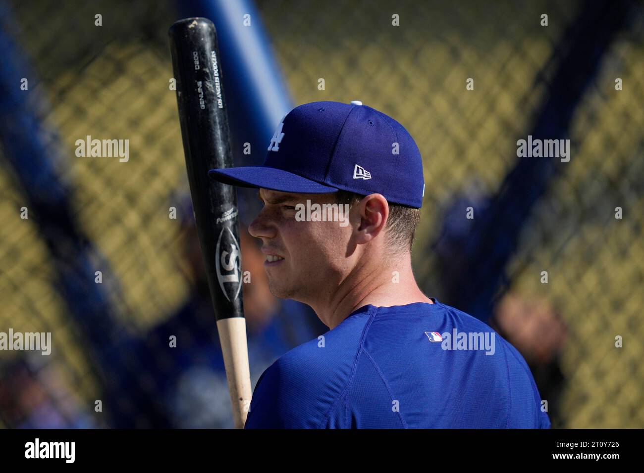 Los Angeles Dodgers' Will Smith takes batting practice before Game 2 of ...