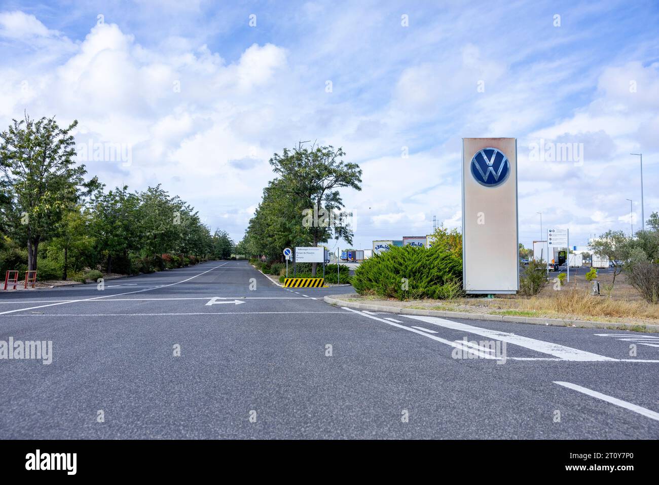 Automotive manufacture hi-res stock photography and images - Alamy