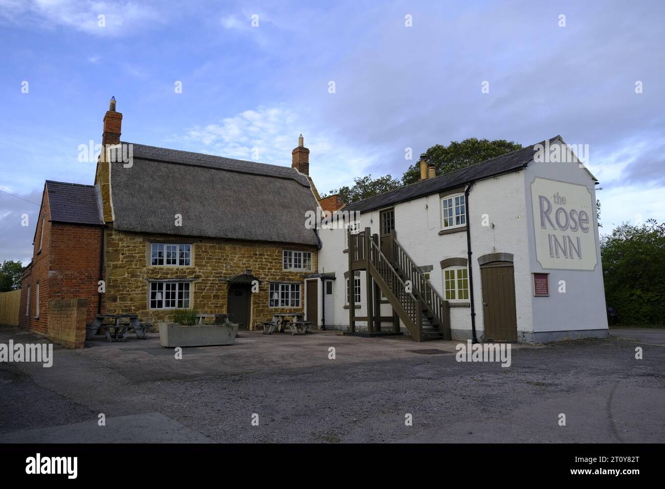 The Rose Inn At Willoughby Stock Photo - Alamy