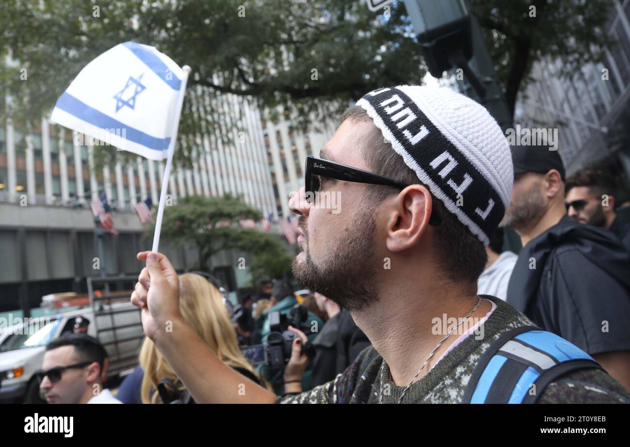 Israeli supporter hi-res stock photography and images - Alamy