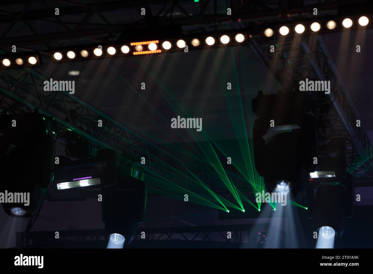 Stage lighting equipment at indoor live event. Selective focus Stock ...