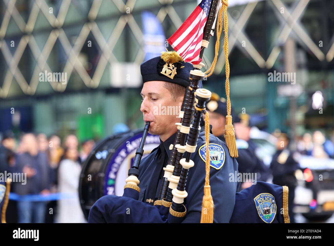 Port authority police band hi-res stock photography and images - Alamy