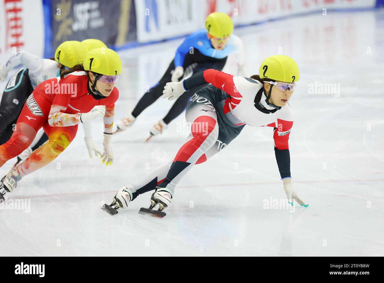 Teisan ice skating training center, Nagano, Japan. 8th Oct, 2023. Ami ...