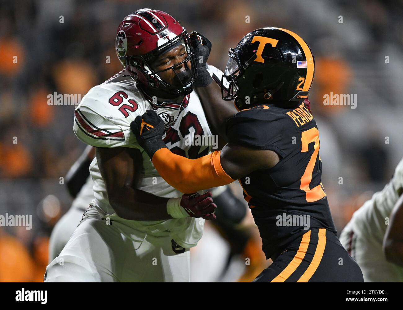 KNOXVILLE, TN - SEPTEMBER 30: South Carolina Gamecocks offensive ...