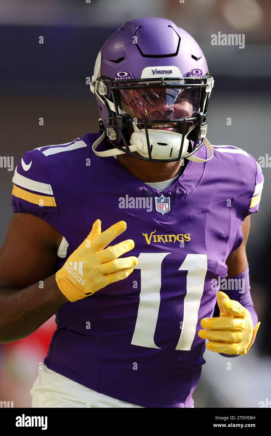 Minnesota Vikings cornerback NaJee Thompson (11) warms up before an NFL ...