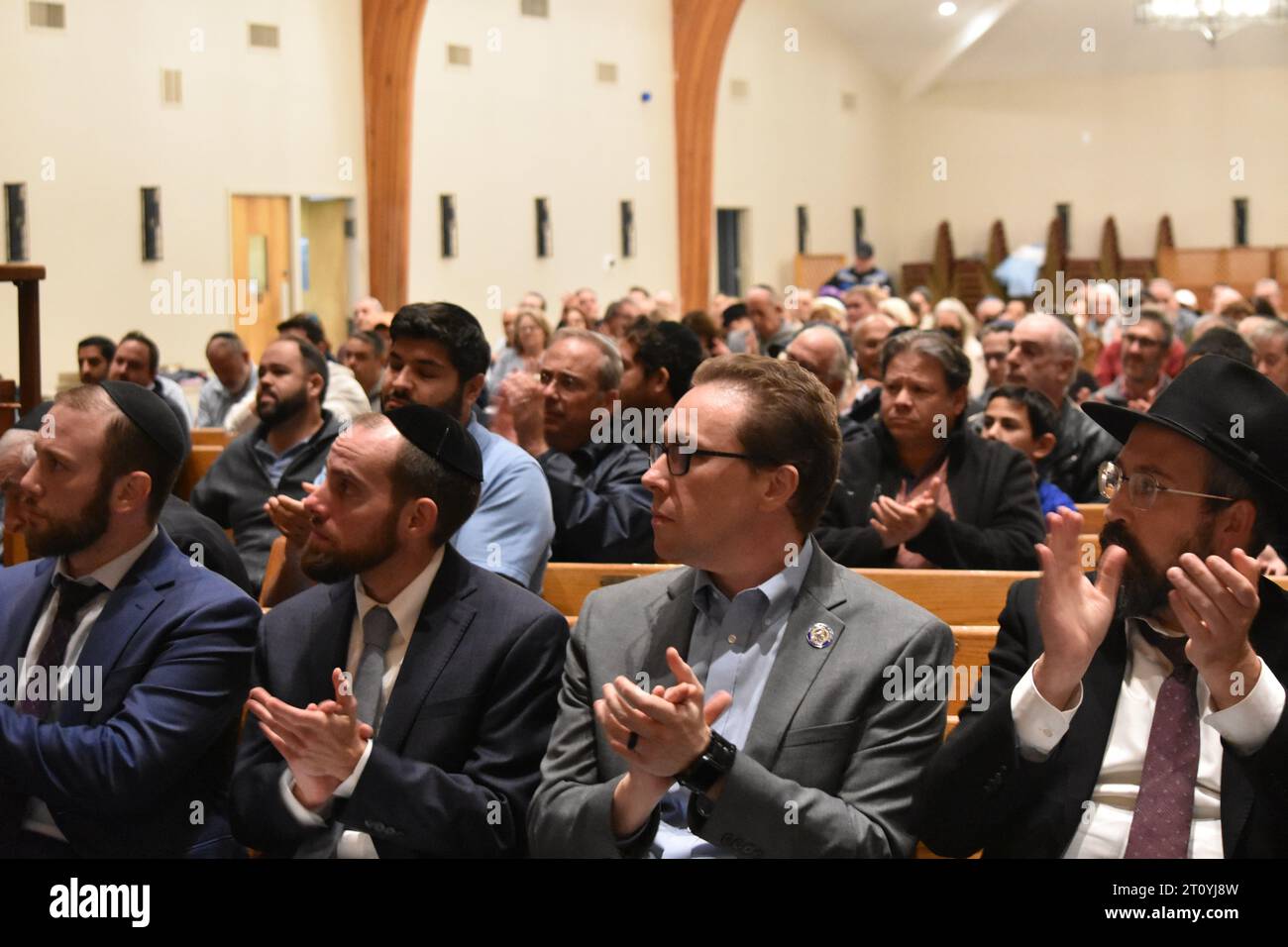 Fair Lawn, United States. 09th Oct, 2023. Worshippers attend the rally ...