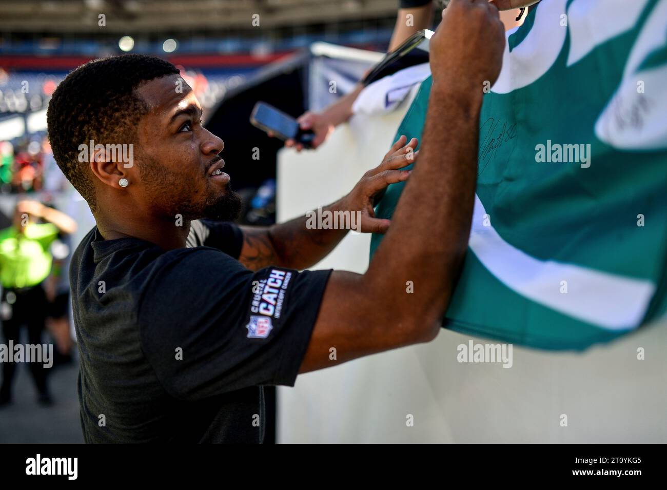 DENVER, CO - OCTOBER 8: New York Jets wide receiver Xavier Gipson (82 ...