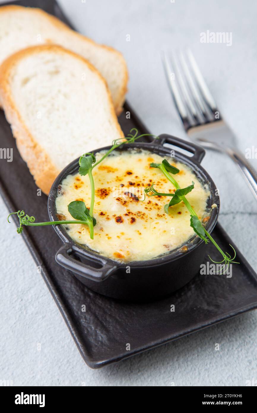 French cuisine julienne gratin hi-res stock photography and images - Alamy