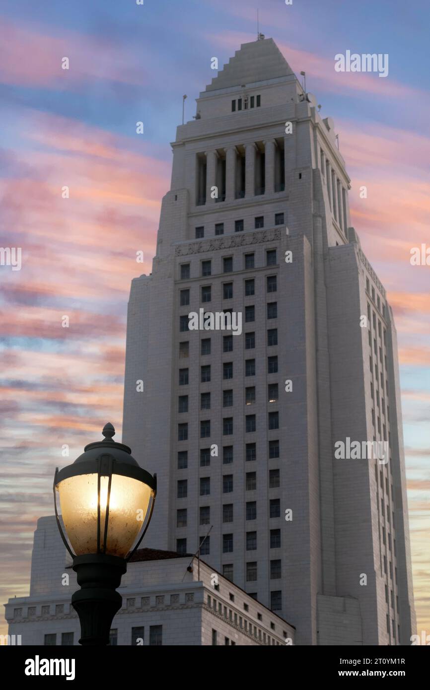 Los Angeles City Hall in dusk light with vintage pole light Stock Photo ...