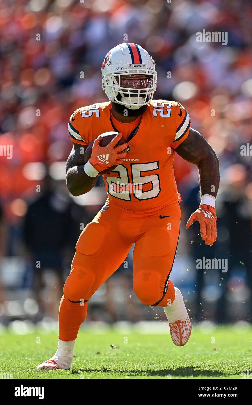 DENVER, CO - OCTOBER 8: Denver Broncos running back Samaje Perine (25 ...
