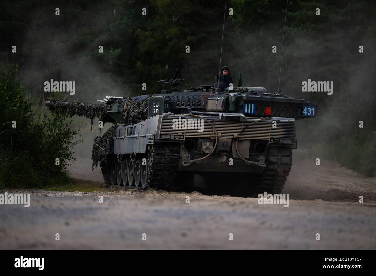 Bergen, Germany. 28th Sep, 2023. A Bundeswehr main battle tank of the type "Leopard 2 A7V ...