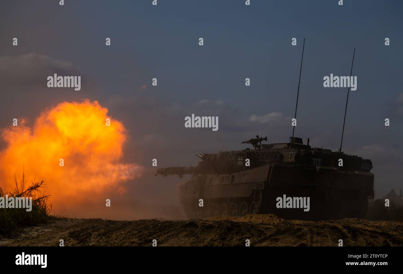 Bergen, Germany. 28th Sep, 2023. A Bundeswehr main battle tank of the ...