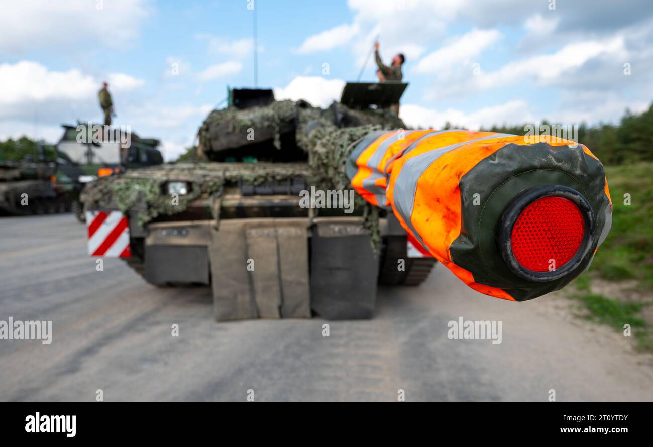Leopard 2 a7v tank hi-res stock photography and images - Alamy