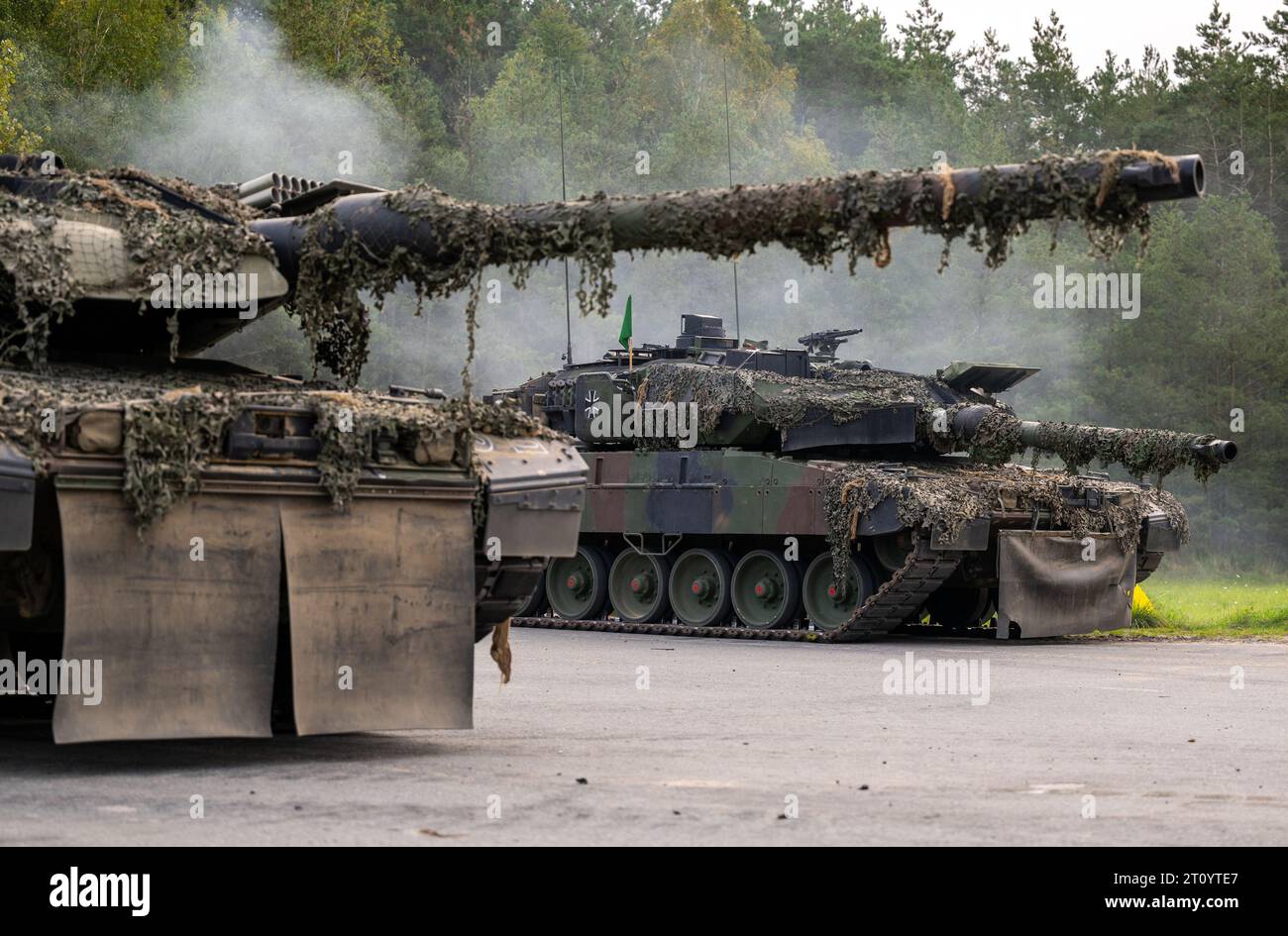 Bergen, Germany. 28th Sep, 2023. Leopard 2 A7V main battle tanks of the ...