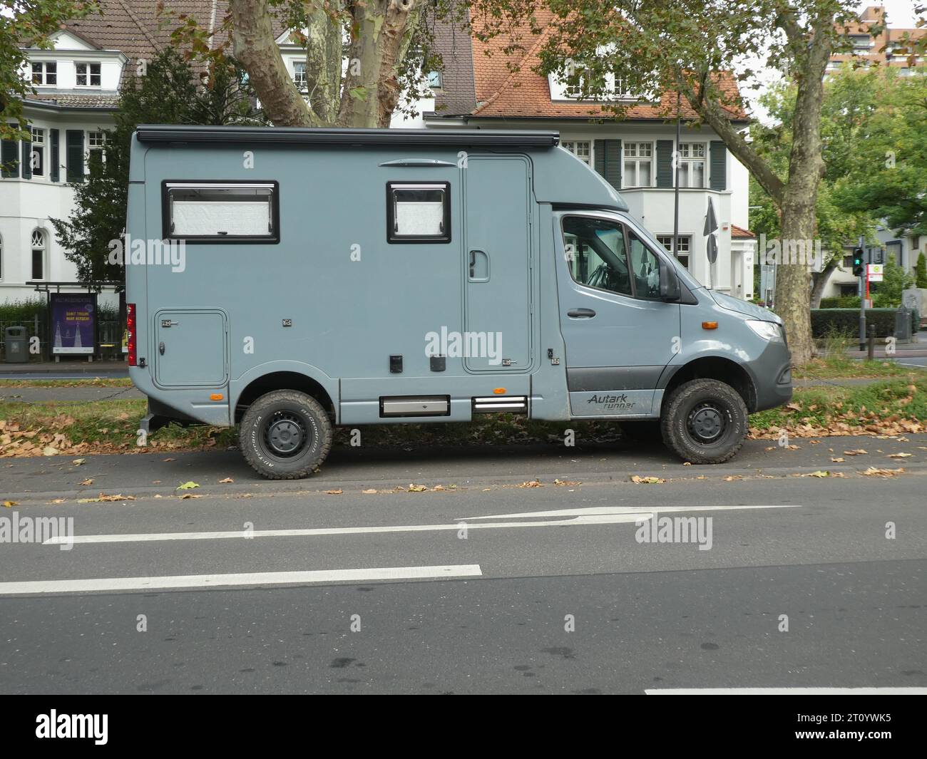 Autark runner hi-res stock photography and images - Alamy