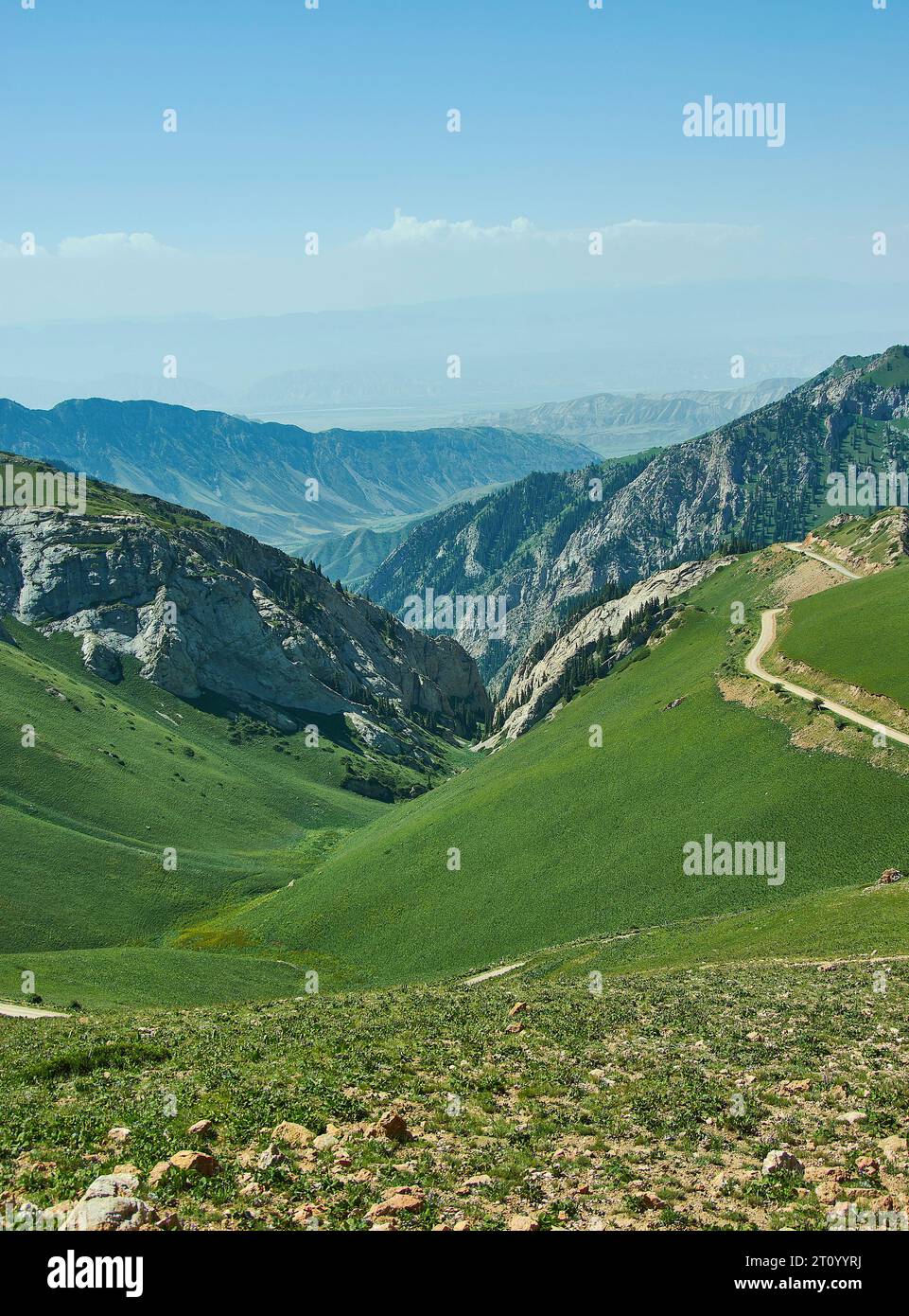 Moldo ashuu pass hi-res stock photography and images - Alamy