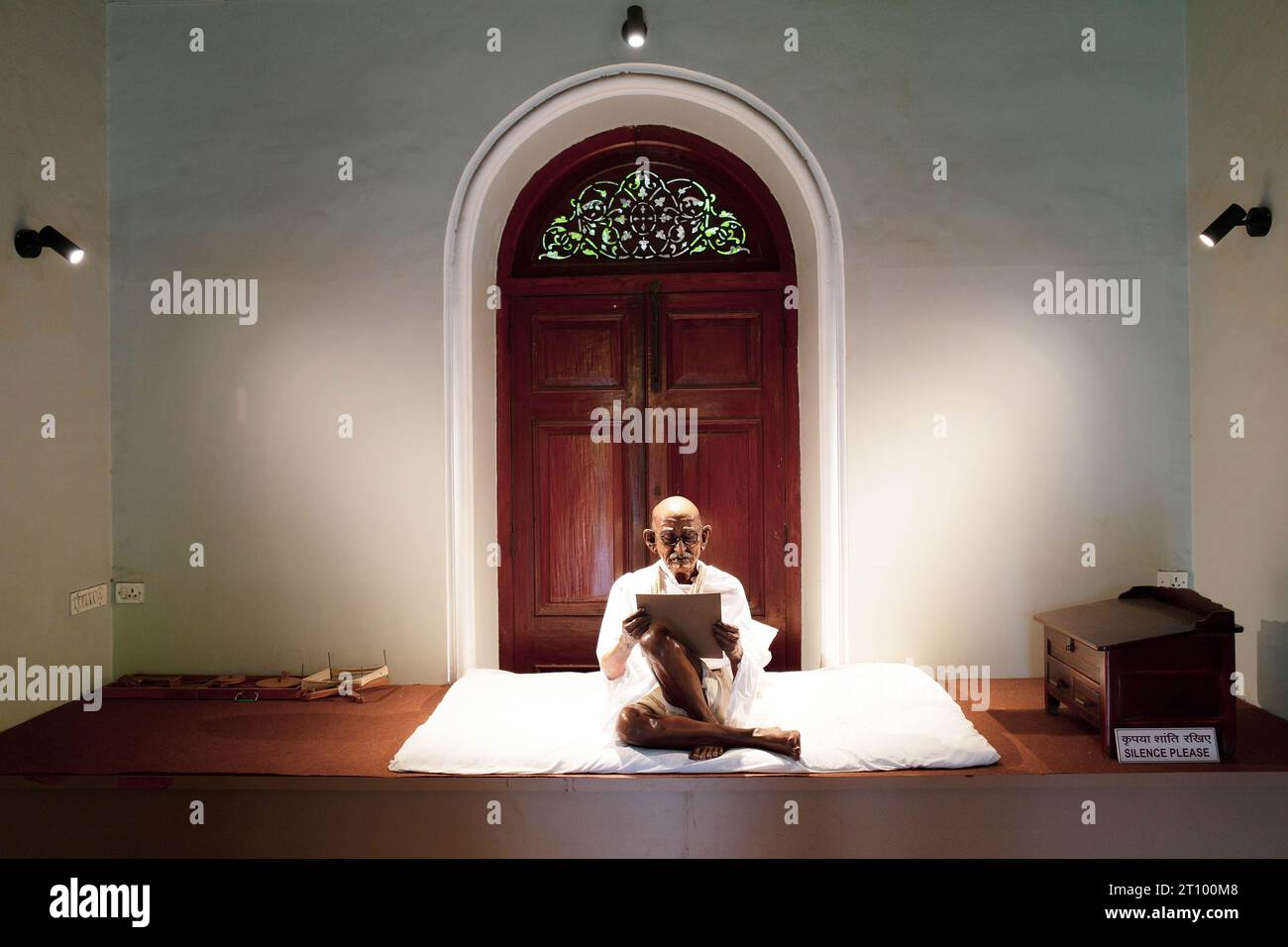 Mahatma gandhi freedom struggle hi-res stock photography and images - Alamy