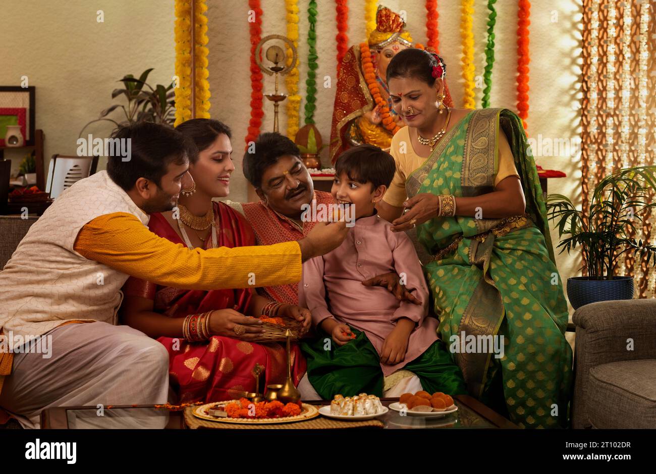 Maharashtrian family celebrating Ganesh Chaturthi festival Stock Photo ...