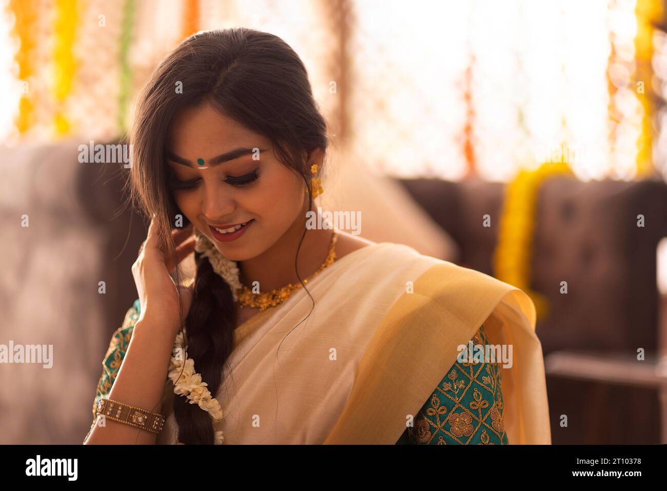 Beautiful woman in traditional hi-res stock photography and images - Alamy