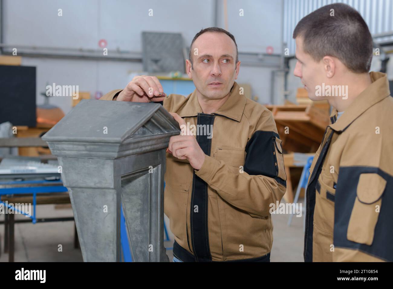 employee and manager during explanation Stock Photo - Alamy
