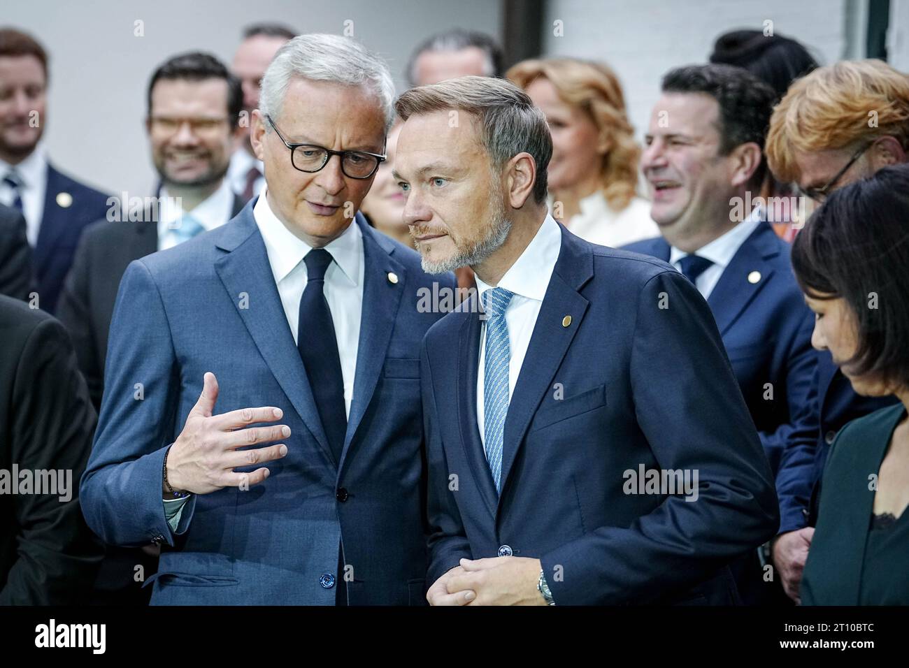 Hamburg, Germany. 10th Oct, 2023. Bruno Le Maire (l), French Minister ...