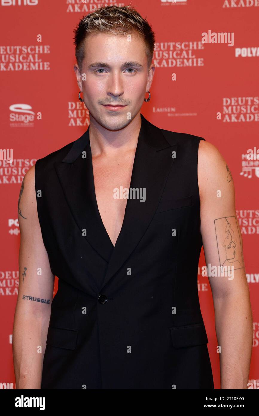 Theater des westens berlin hi-res stock photography and images - Alamy