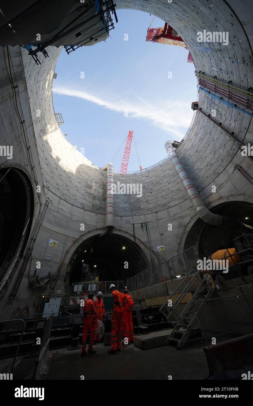 Work continues at the Victoria Road Crossover Box ancillary shaft HS2 ...