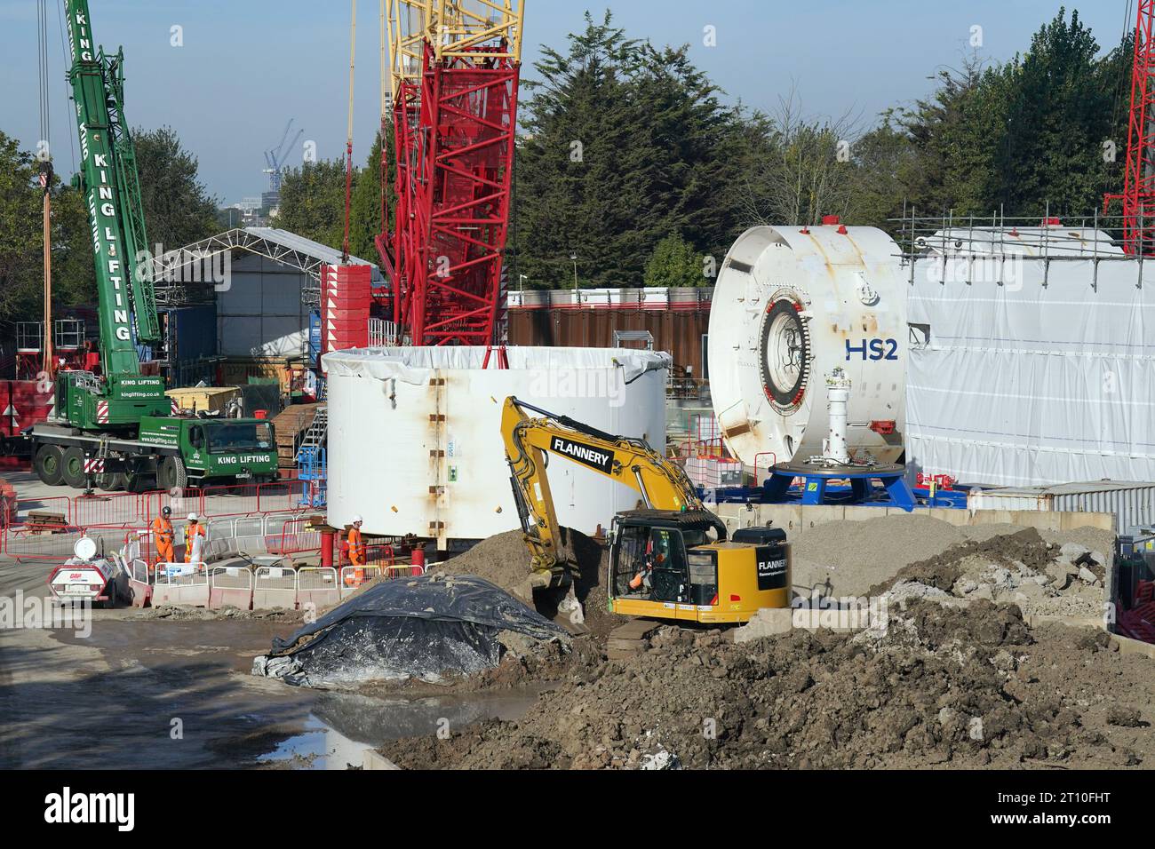 Work continues at the Victoria Road Crossover Box HS2 site near to Old ...
