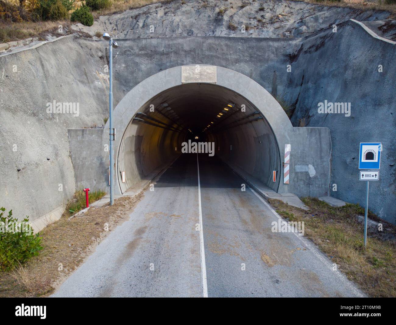 Entrance with car hi-res stock photography and images - Alamy