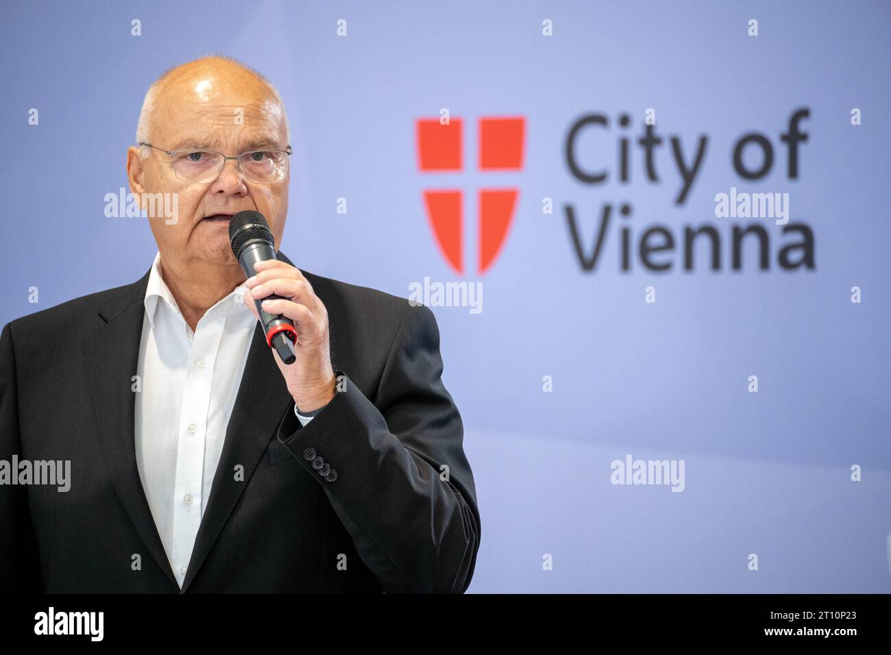 Vienna, Austria. 10 October 2023. Press conference „Wien – eine der ...