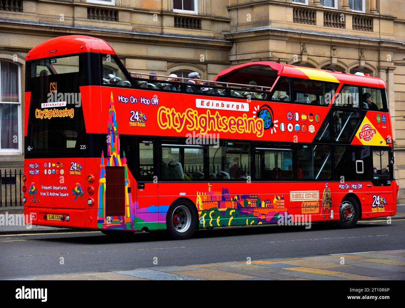 Edinburgh bus tour Stock Photo - Alamy