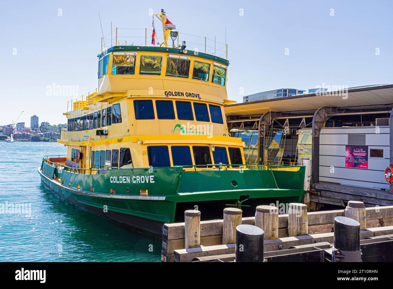 Sydney harbour ferry hi-res stock photography and images - Alamy