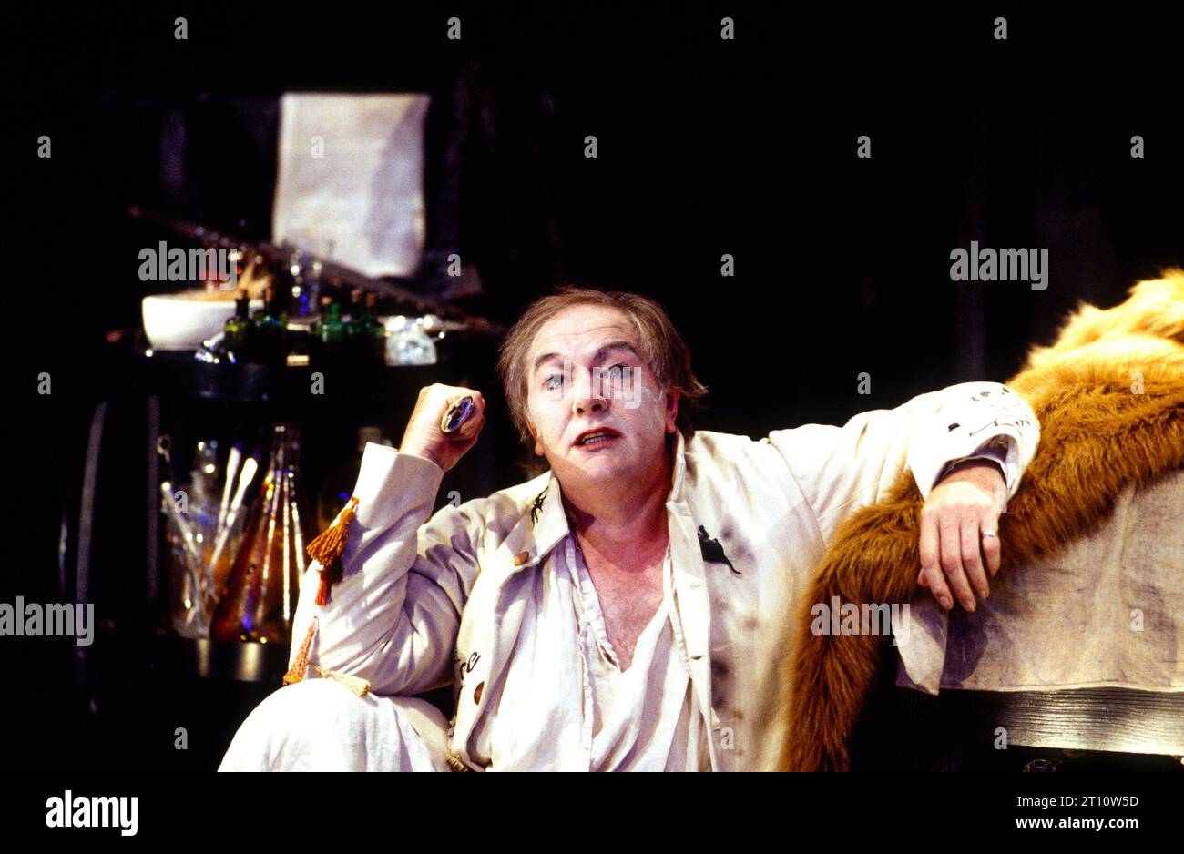Michael Gambon (Volpone) in VOLPONE or The Fox by Ben Jonson at the ...