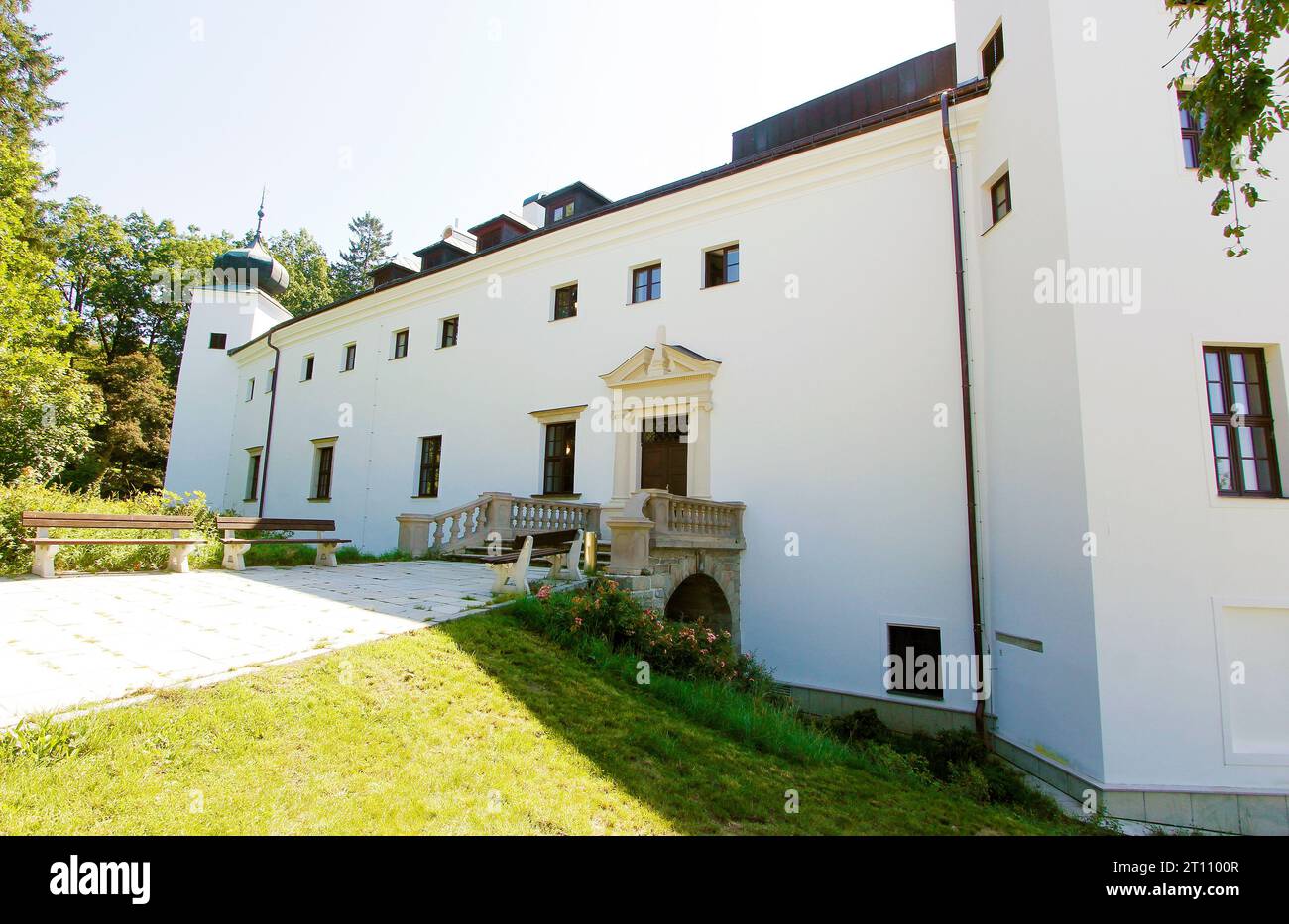 The fortress built in 1513 in Trest' was rebuilt in the 16th century ...