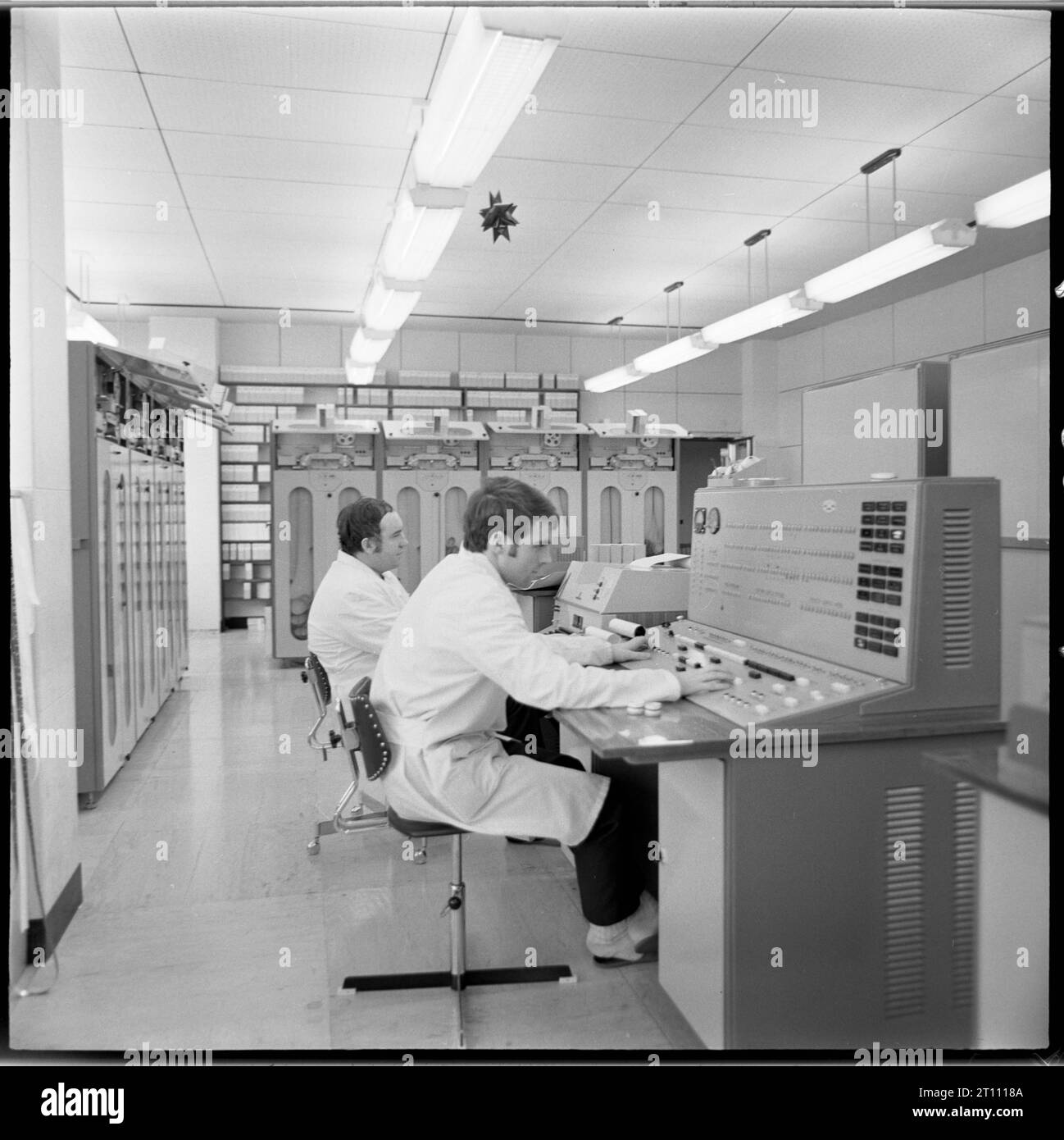 1971 computer hi-res stock photography and images - Alamy