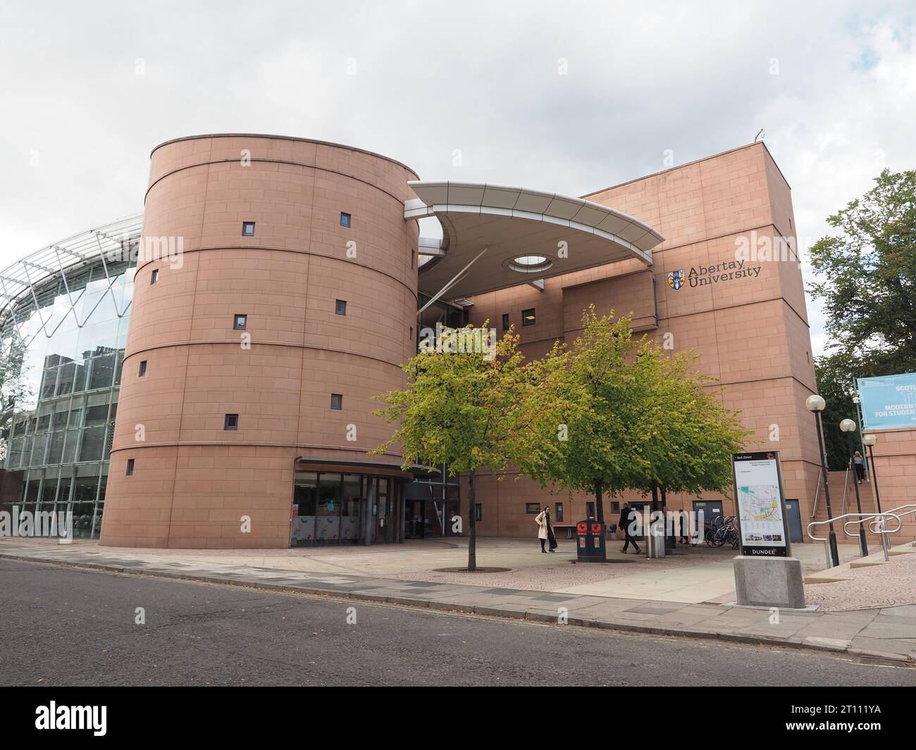 Dundee university building hi-res stock photography and images - Alamy