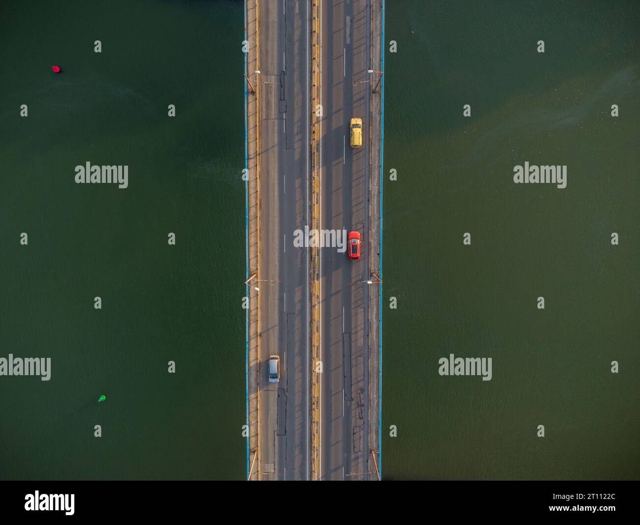 aerial top view of a bridge over a large river with heavy traffic Stock ...