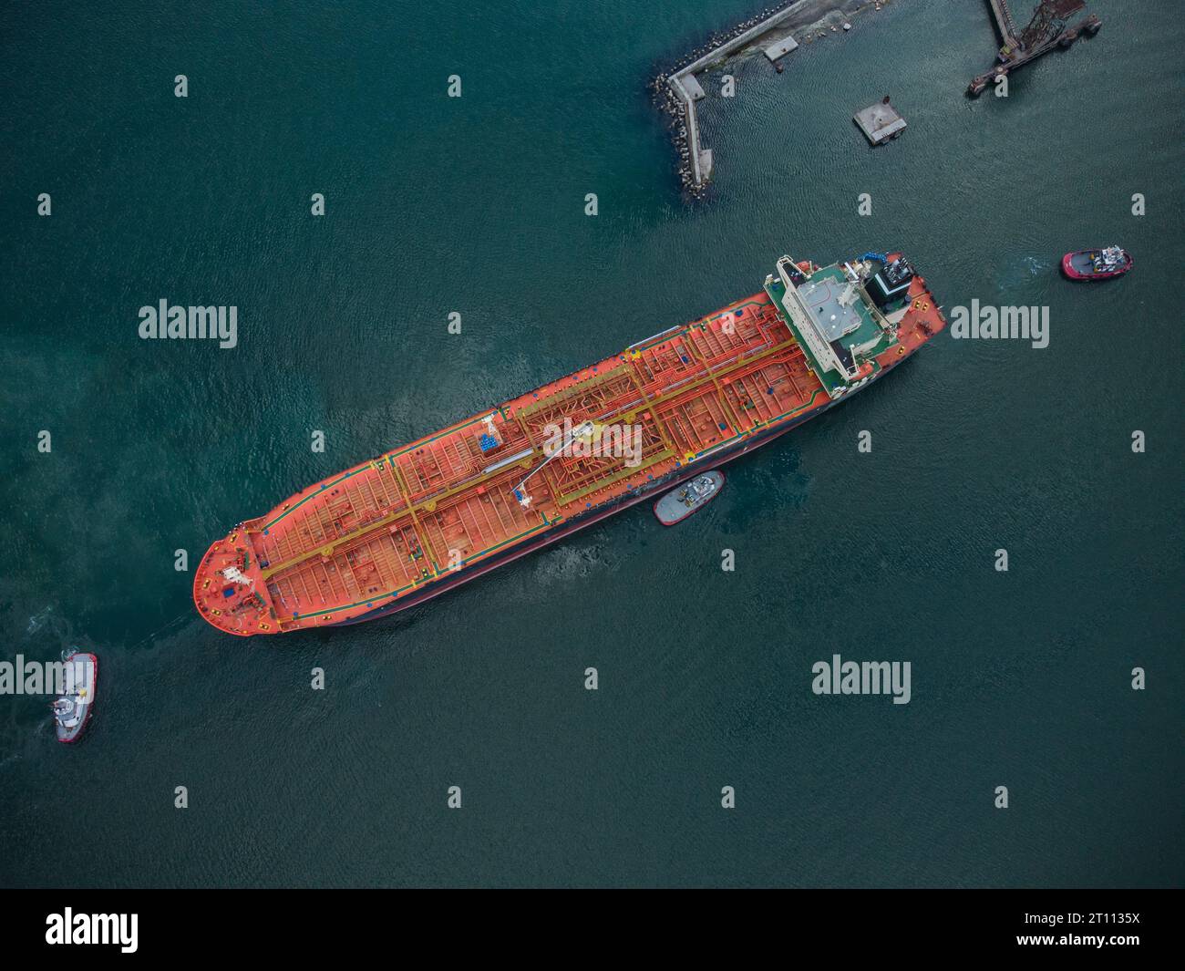 Aerial view tug boat pushing hi-res stock photography and images - Alamy