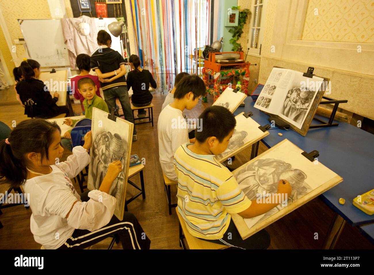 Shanghai changning children palace hi-res stock photography and images ...