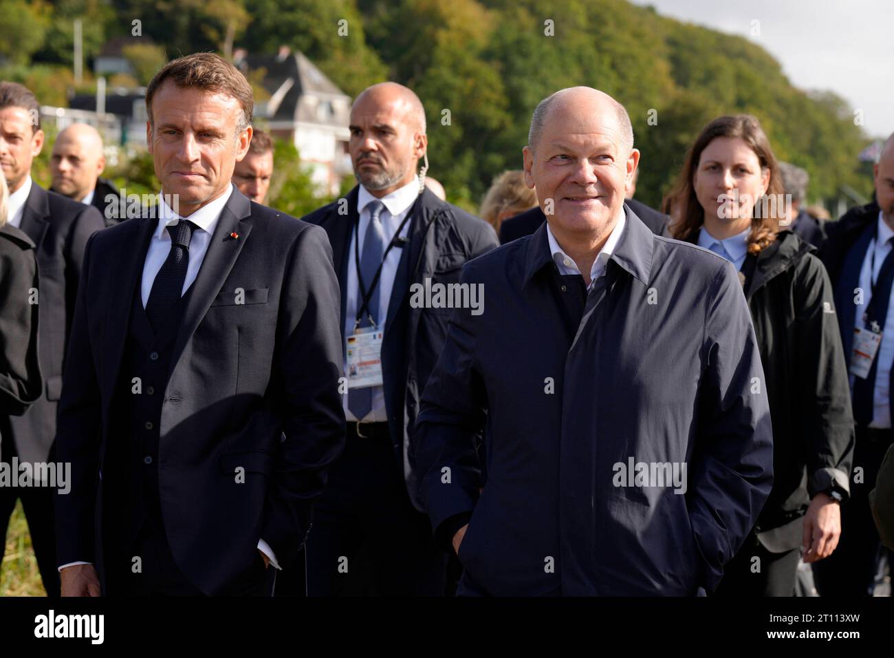 Emmanuel macron beach hi-res stock photography and images - Alamy