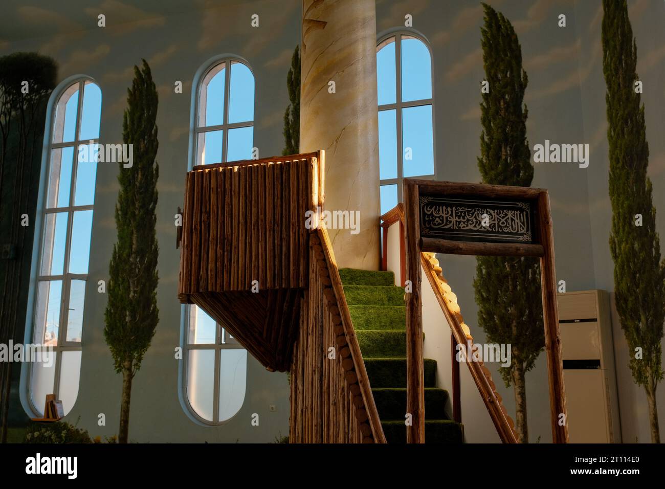 Minber stairs hi-res stock photography and images - Alamy