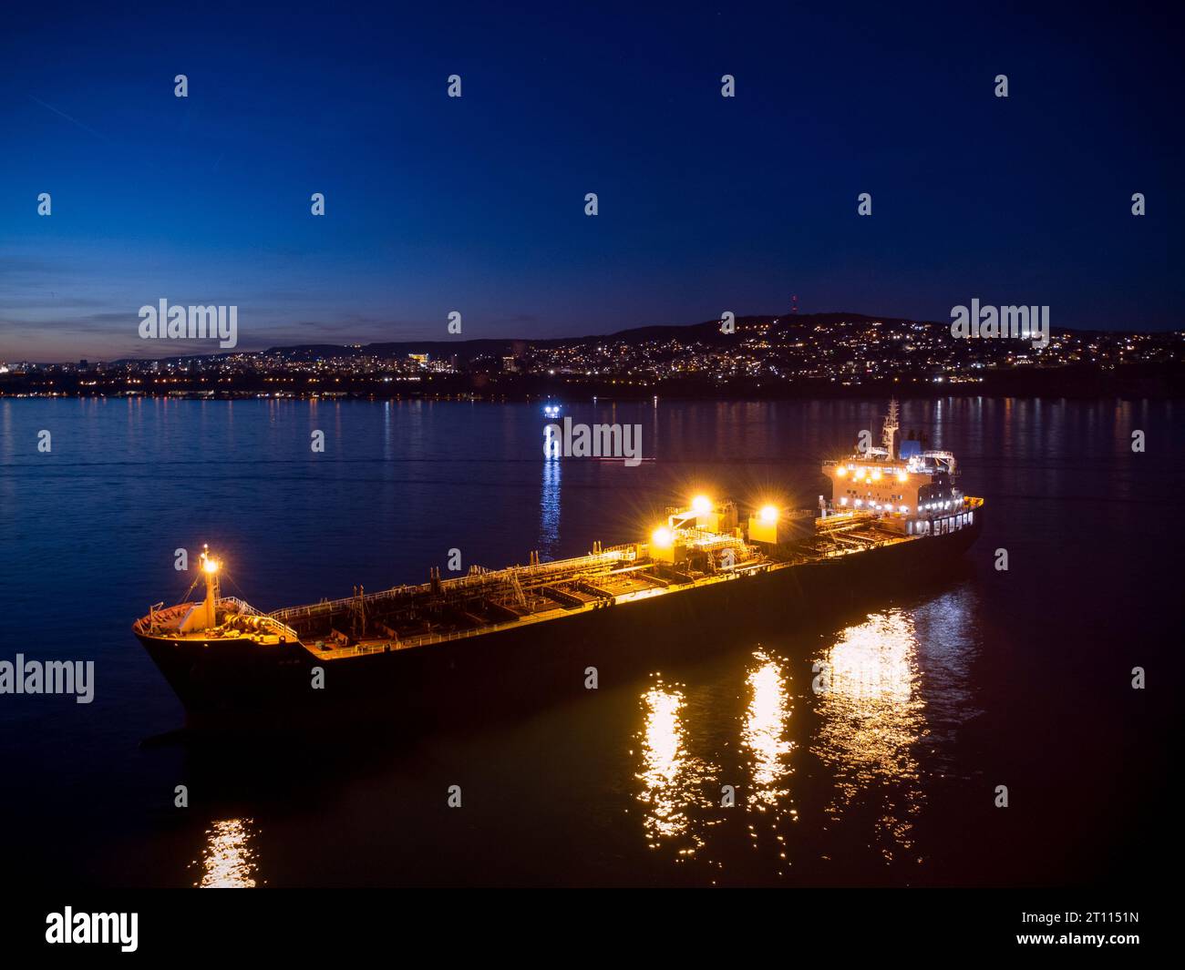 Oil tanker at sea aerial night hi-res stock photography and images - Alamy