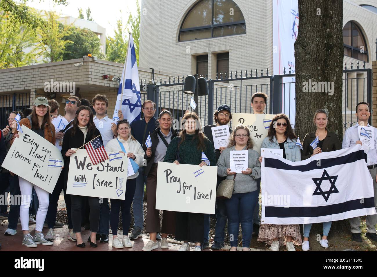In response to Hamas' attack on Israel, people gathered in solidarity ...