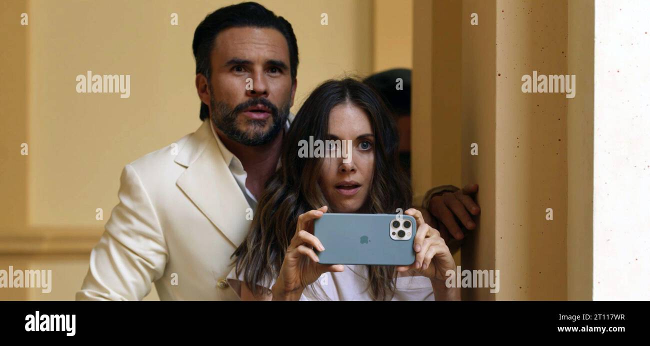 FREELANCE, from left: Juan Pablo Raba, Alison Brie, 2023. © Relativity ...