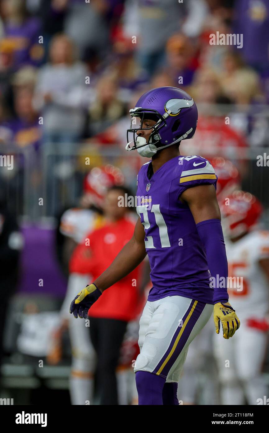 Minnesota Vikings cornerback Akayleb Evans (21) in action against the ...