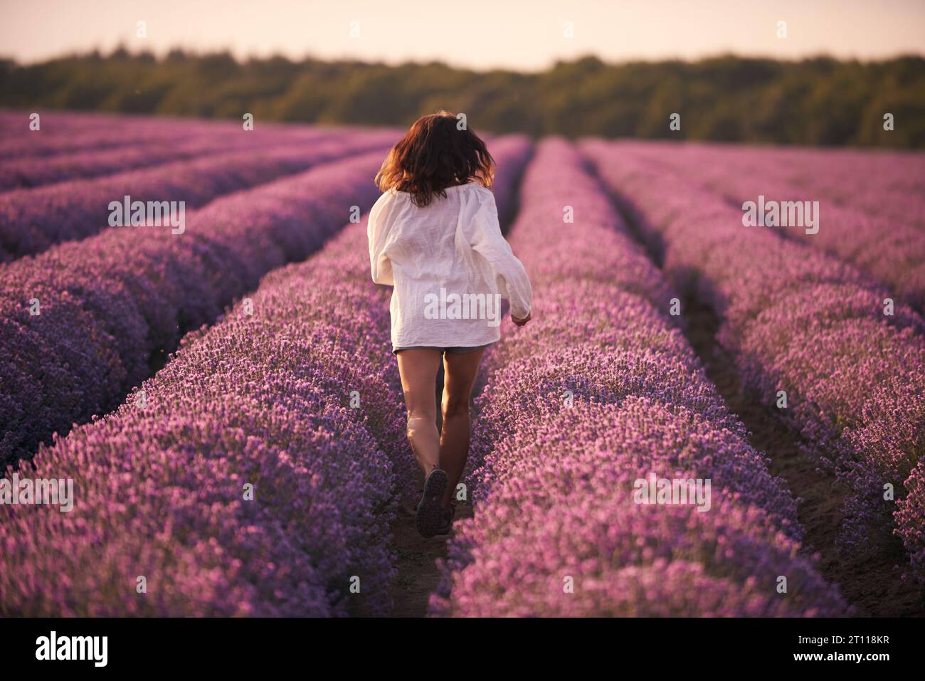 Back side of woman hi-res stock photography and images - Alamy