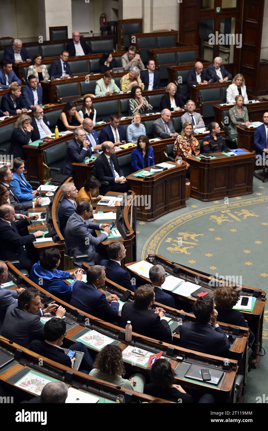 Declaration de politique generale hi-res stock photography and images ...